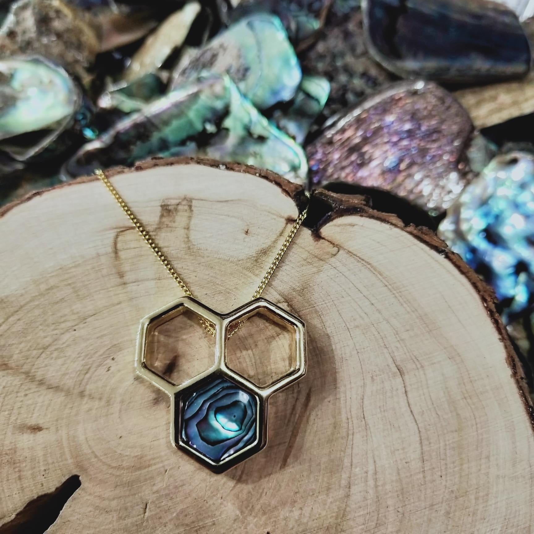Paua Shell Honeycomb Pendant – Gift Centre Queenstown